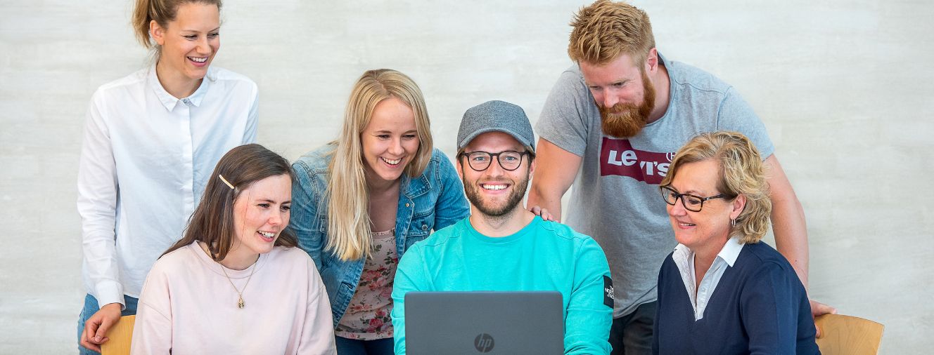 Salg, service og reiseliv | Krokeide Videregående Skole